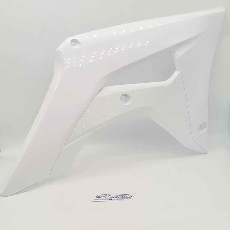 Tankspoiler VMC Sidecars bis 2020 - versch. Farben – APX Offroad